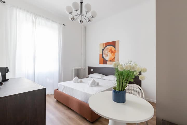 Moon Apartments | Monolocale Per Due - Milano