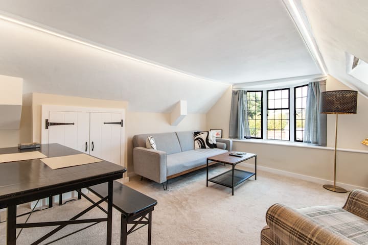Newly Renovated Flat Sevenoaks High Street - セブノークス