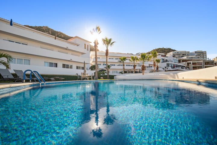 Pedregal, 2 Pools, Quite, Ocean View, Walk To Town - Cabo San Lucas