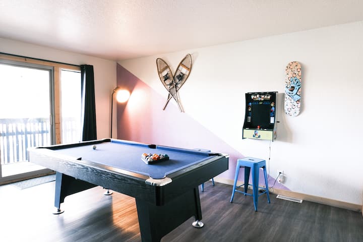 Game Room Chalet By Bear X - Big Bear Lake, CA