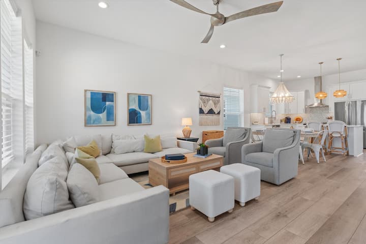 Luxury Oasis 4 Blks To Pier And Beach W Game Room - Atlantic Beach, FL