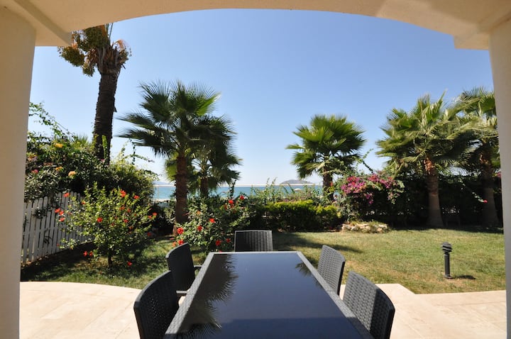 Denize Sıfır Villa - Fethiye
