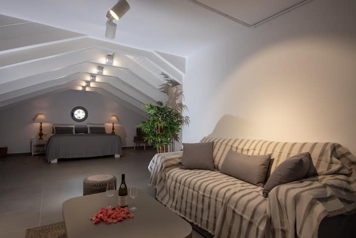 Kyvetos Loft Apartment - Zante