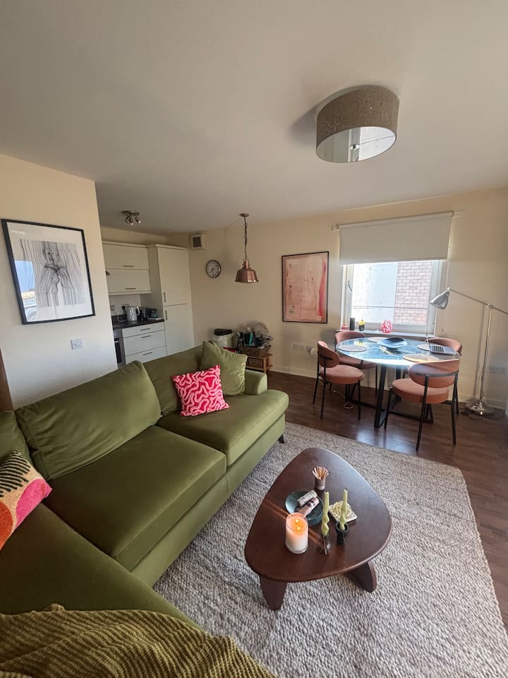 Stylish 1 Bed Flat In Leith - Leith
