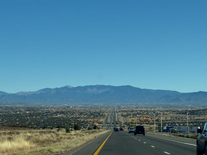 New Mexico Dome Home - Española, NM