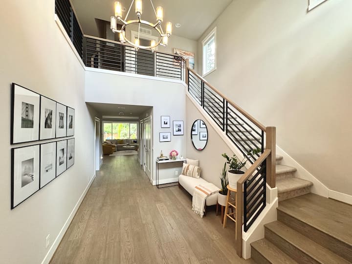 Modern Lux Retreat In Redmond 1br - Redmond, WA