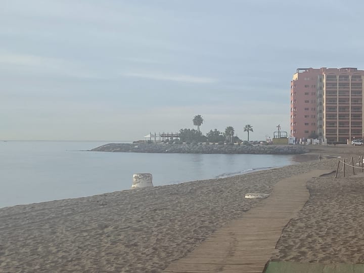 Beachfront Apartment - Benalmádena