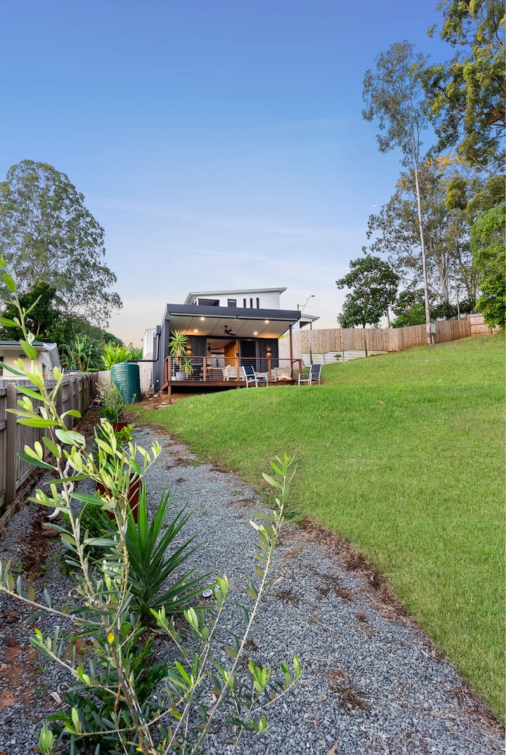 Hillside View W/bbq-firepit-outdoordining+backyard - Yandina