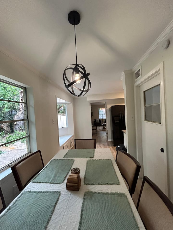 New: Quiet White Oak Lane Stay - Arlington, TX