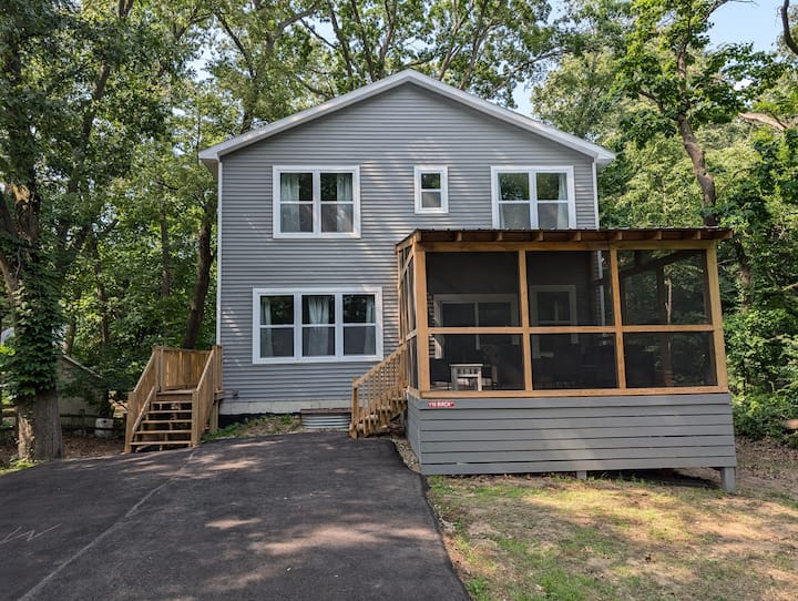 7br Woodsy Beach House! New 2025 - New Buffalo, MI