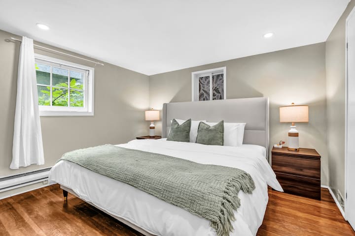 Quiet, Cozy Basement Residence-10 Min To Downtown - Vancouver