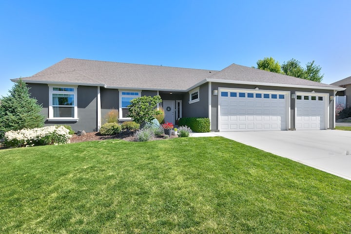 Spacious 4br Furnished In Yakima - Yakima, WA