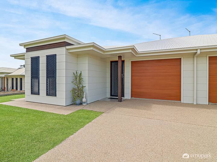 Hill Street Hideaway - Yeppoon