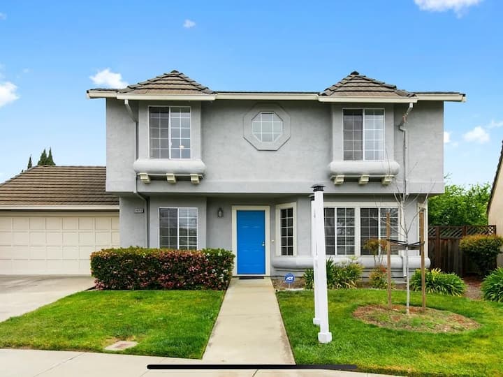 Cozy And New 4b2.5b House In Fremont Near Tesla - 弗里蒙特
