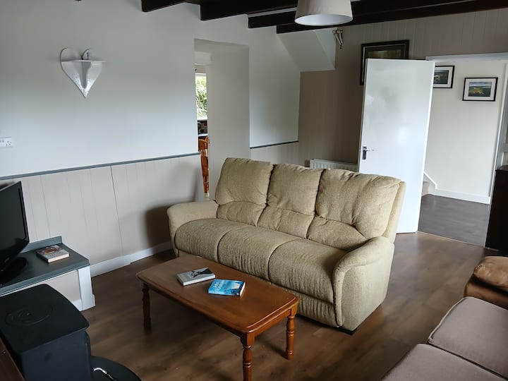 Charming Farm House - Skibbereen