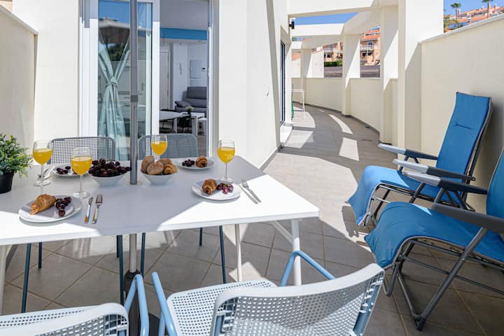 Wintowinrentals Penthouse, Private Terrace, Beach - Rincón de la Victoria