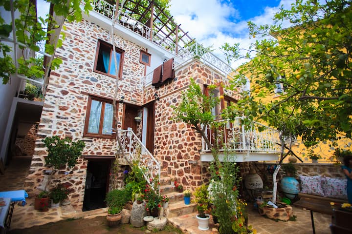 Just Steps From The Sea&castle - Alanya