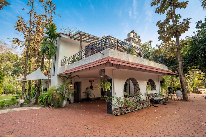 Ebonystays | Luxury 6bhk Villa In Palghar W/pool - Vada