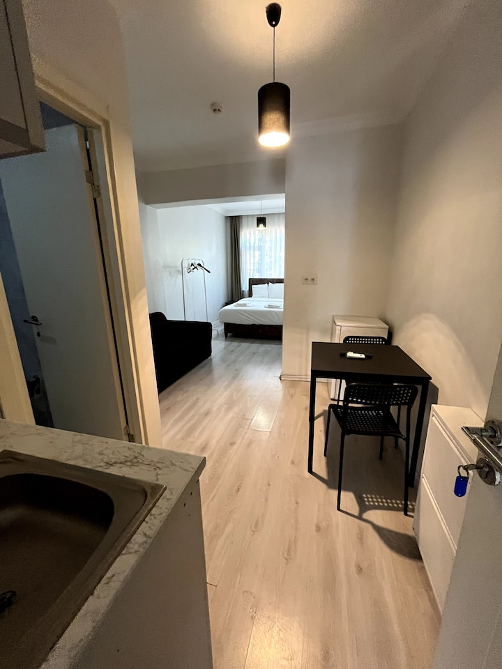 Trump Avm Yanı Apart Otelde Size ÖZel Oda - Istanbul