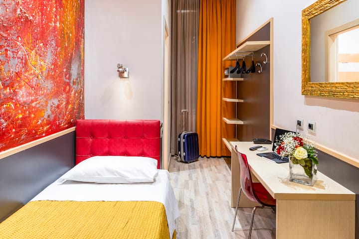 Camera Singola Con Bagno - Milan