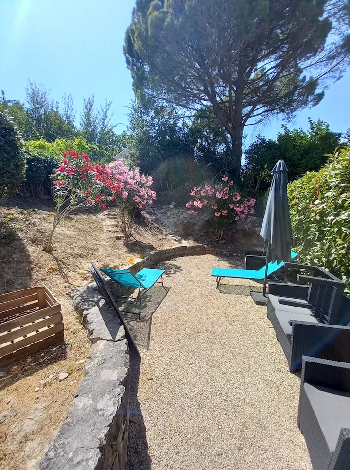 Studio Au Calme Avec Jardin - Venelles