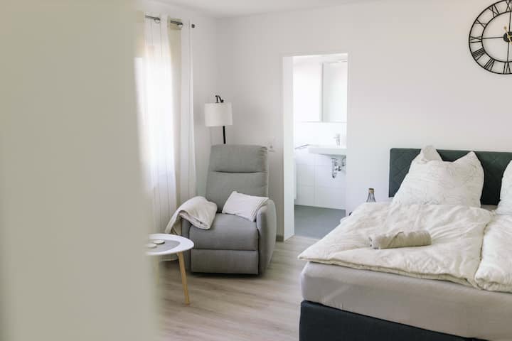 Schickes Apartment - Küche - Parken - Netflix - Kirchberg an der Jagst