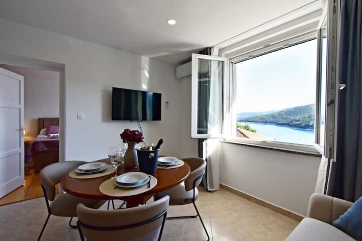 Apartment Fiora - Walk To Beach & Center + Parking - Rabac