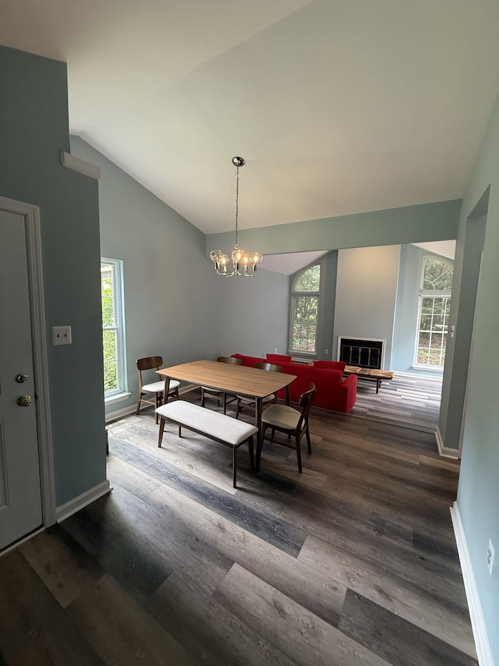 2 Bedroom Home Perfect For You! - Annapolis, MD