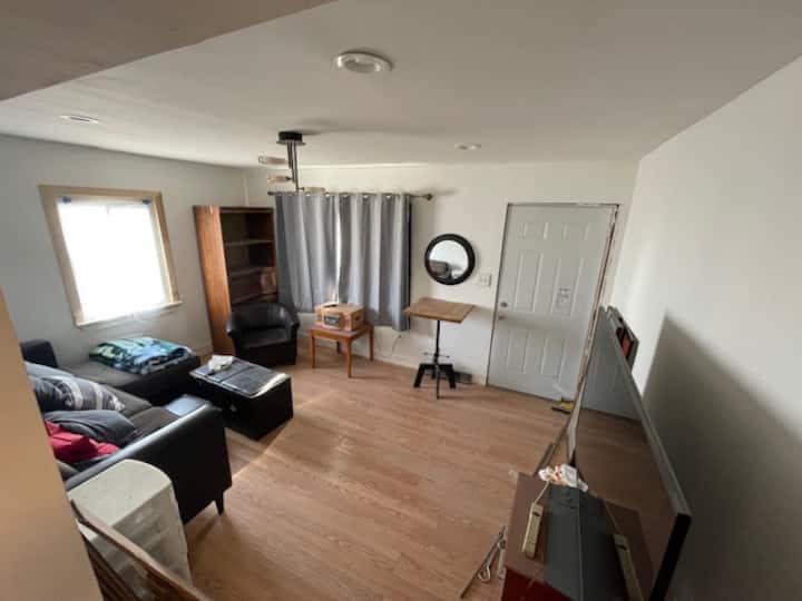 Cozy Home Near Dtown Detroit - Dearborn, MI