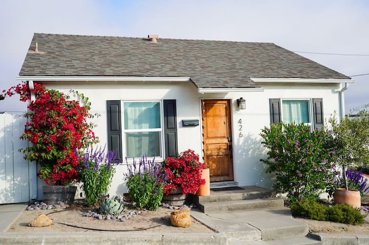 Cozy Cottage In The Village - Pismo Beach, CA