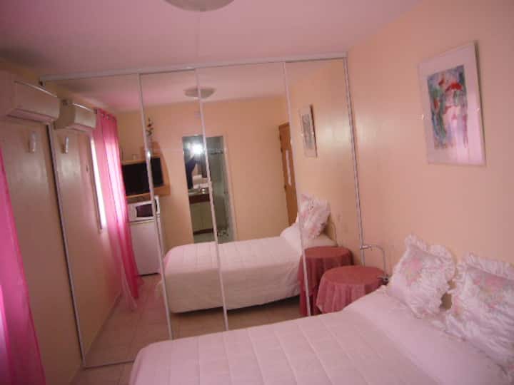 Chambre Indépendante Pour 2 Personnes - Salses-le-Château