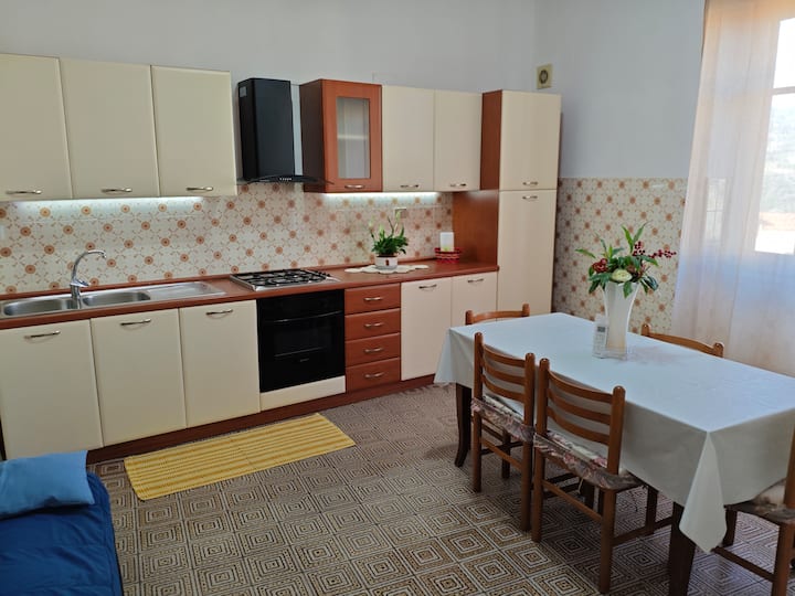Spaziosa Casa Vacanza A Furnari - Falcone