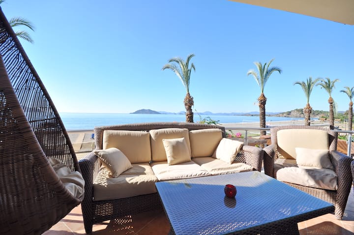 Deniz Manzaralı Daire - Çalış Beach