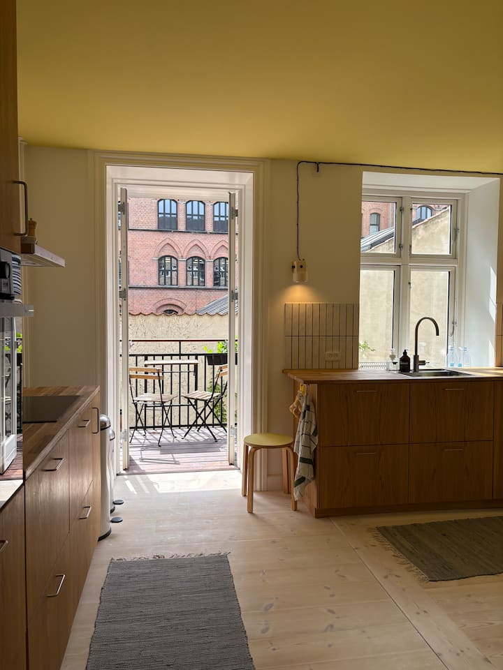 Central, Lys Og Rummelig Bolig - Copenhagen