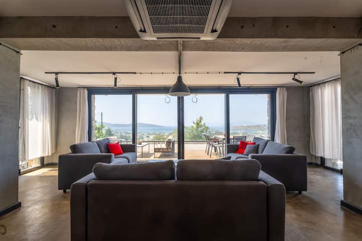 Amazing Bodrum Castle Views & Brutalist Design - Bodrum