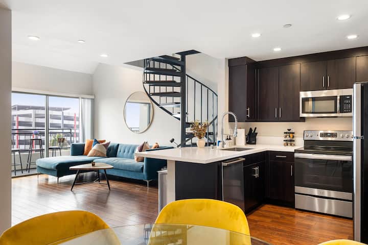Vibrant 2br Steps From 3rd St. Promenade & Beach - Santa Mónica, CA