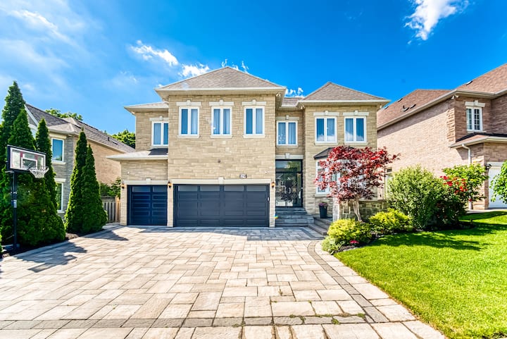 North York Ensuite • Piano • Free Parking - Toronto