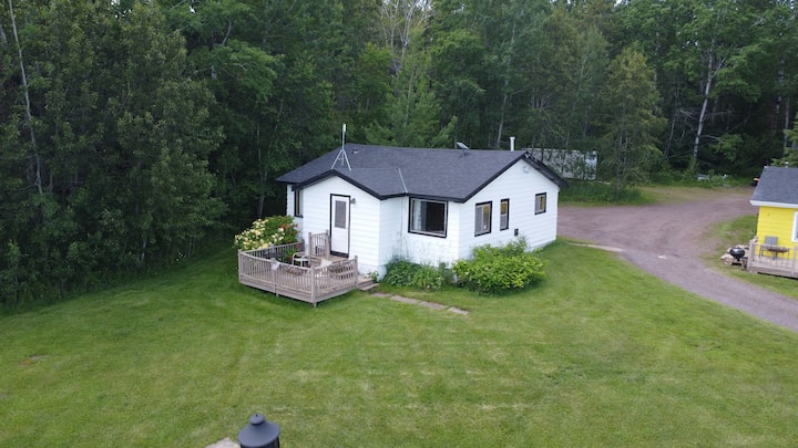 Cozy Cottages With A Superior View - Cottage #1 - Duluth, MN