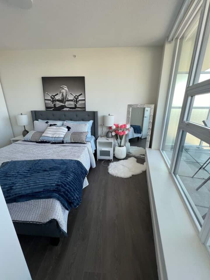 A Beautiful And Licensed Apartment In Richmond - Richmond