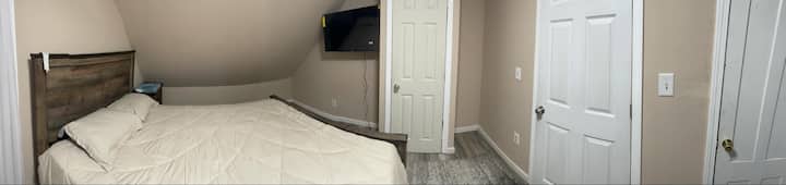 Affordable Room Next To Yale - New Haven, CT
