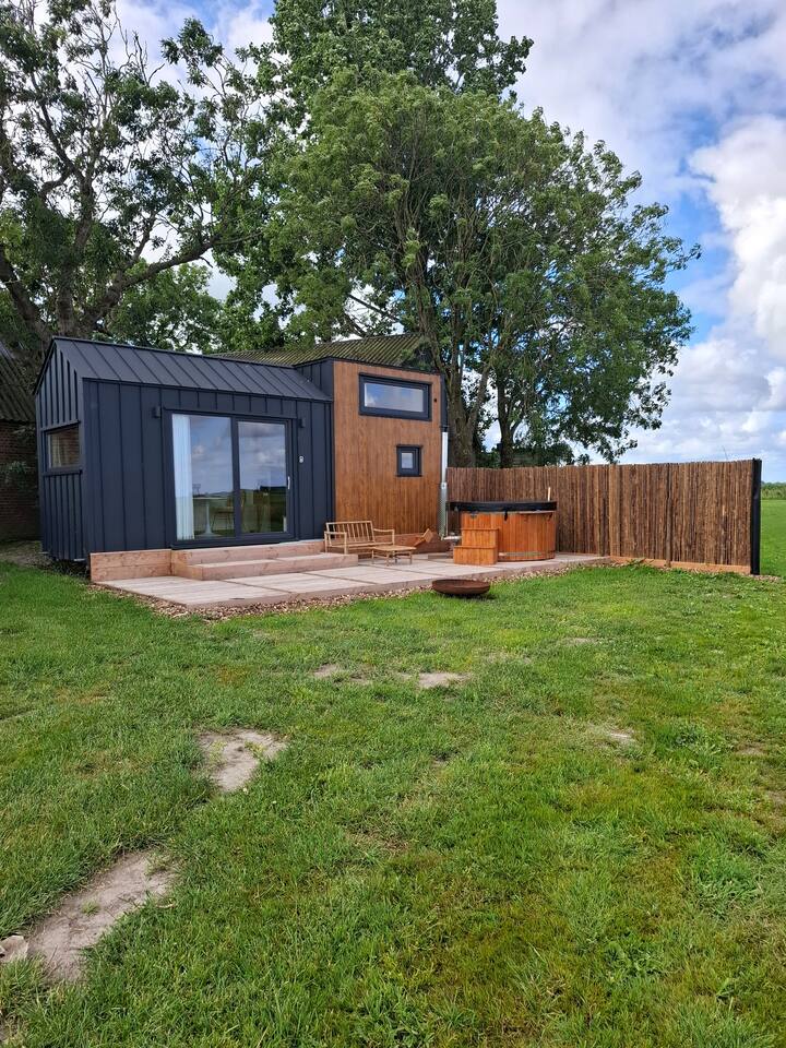 Tiny Bali House Met Hottub - Netherlands