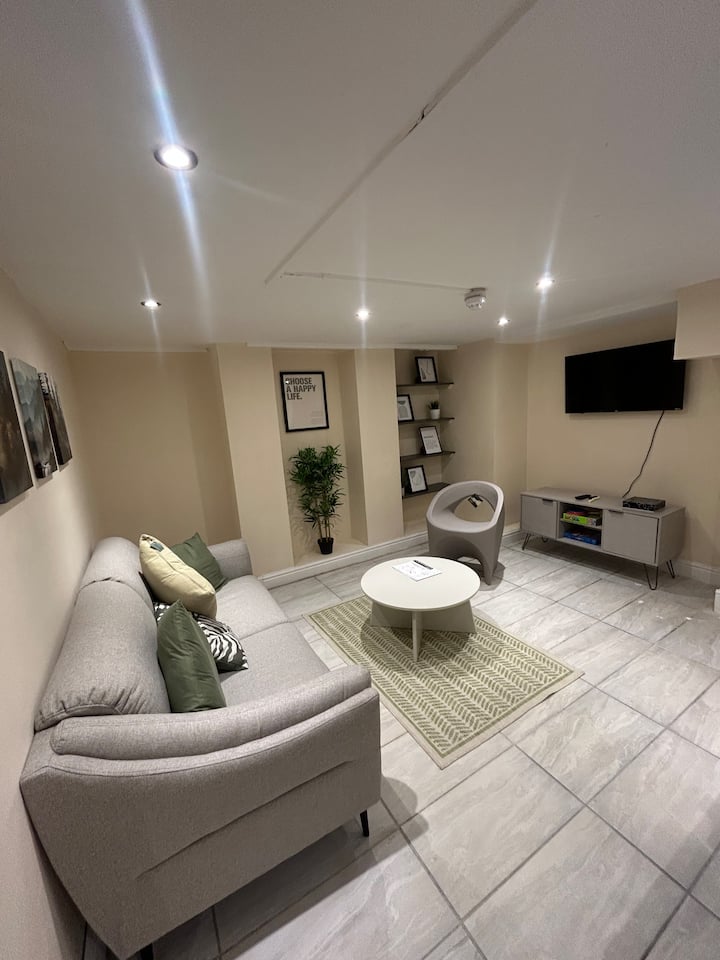Peaceful & Cosy 2 Bed Room - Brentford