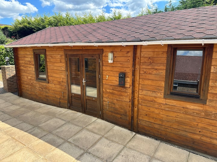 Cabin 7 - Family Of 4 - Cranbrook, UK