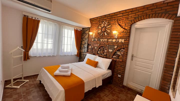 Adahan Otel - Lodos Oda - Bozcaada