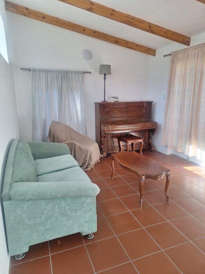 Monarch Cottage - Magaliesburg