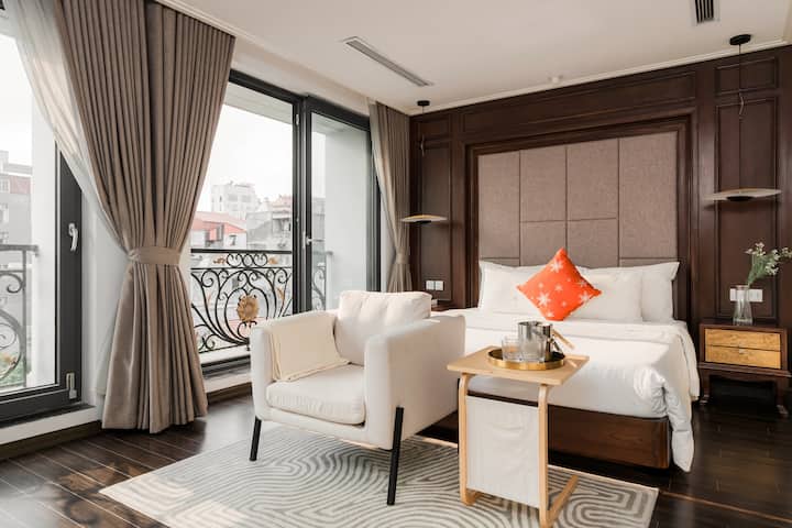 City Center Stunning 120m2 2br Apt| 24/7 In| Lift - Hanoi