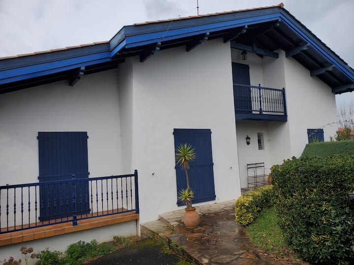 Belle Maison Piscine Chauffée - Ciboure