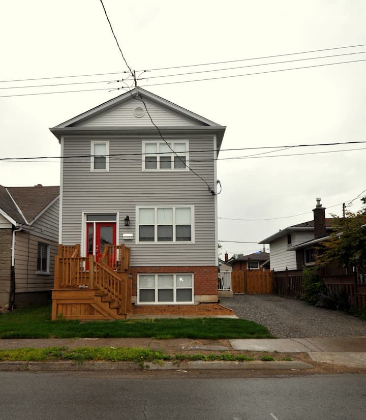 New Beginnings-extended Stays-pets Welcome-1 Bed - St. Catharines