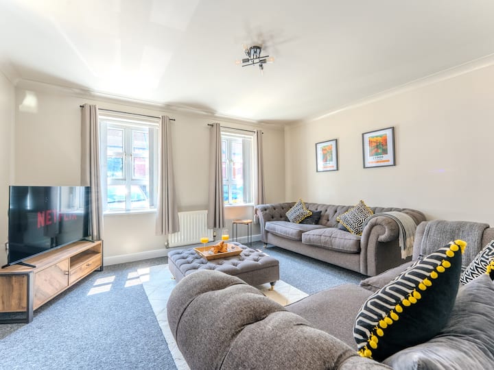 Home In Lymm 6 Bed Fast Wifi 3.5 Bath Easy Access - Knutsford