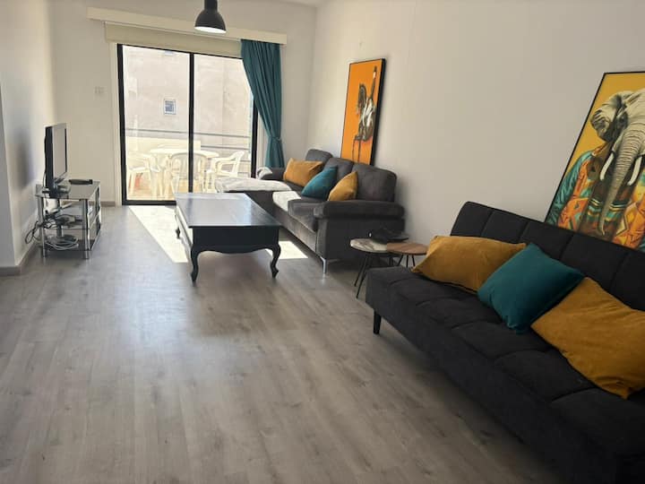 Mckenzie Apartment By The Beach - Larnaca